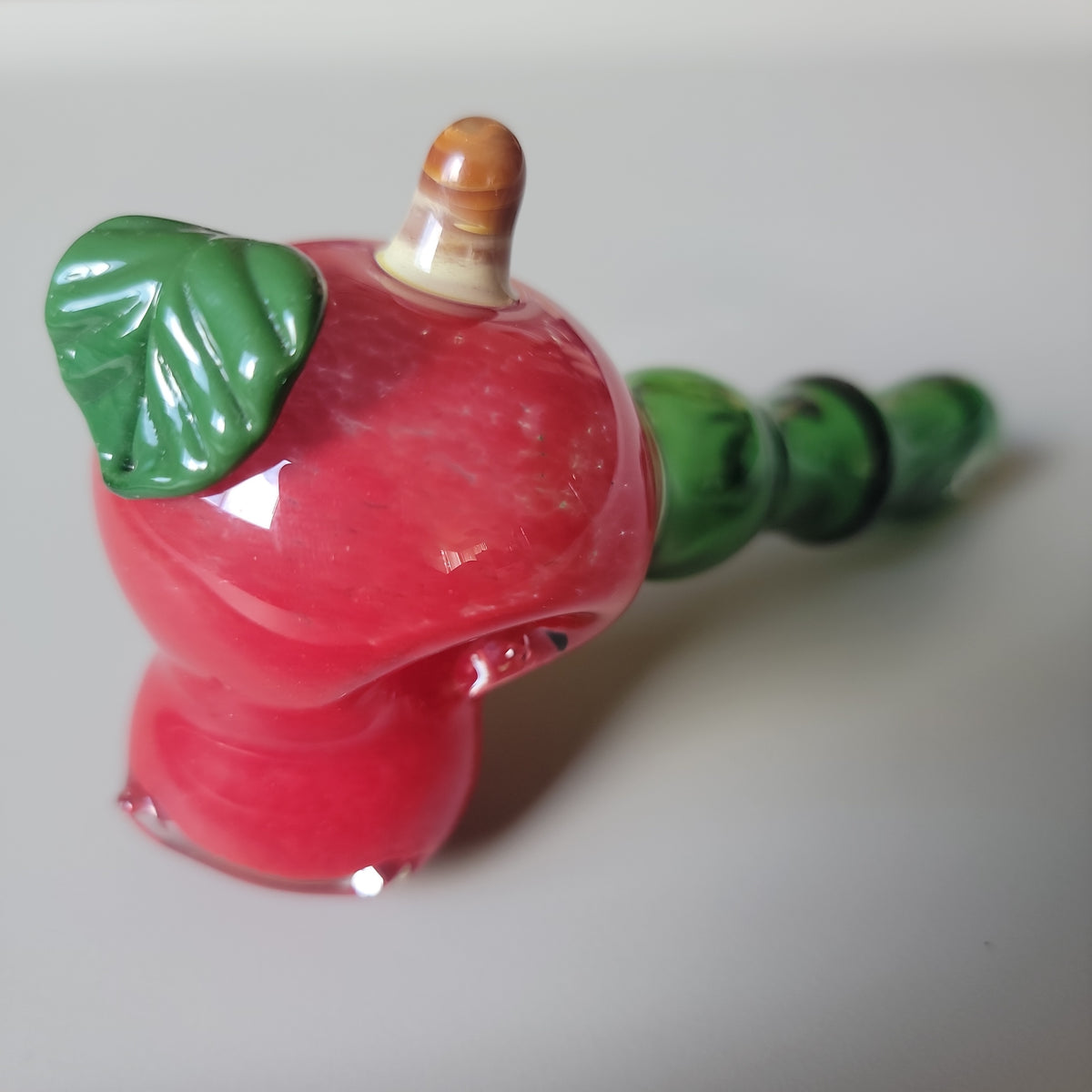 Mathematix Dry Apple Hammer Pipe – DoughMain