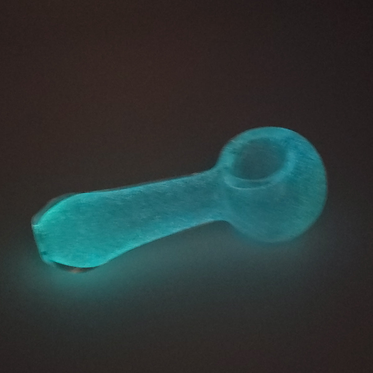 Glow in the Dark Hand Pipe – DoughMain